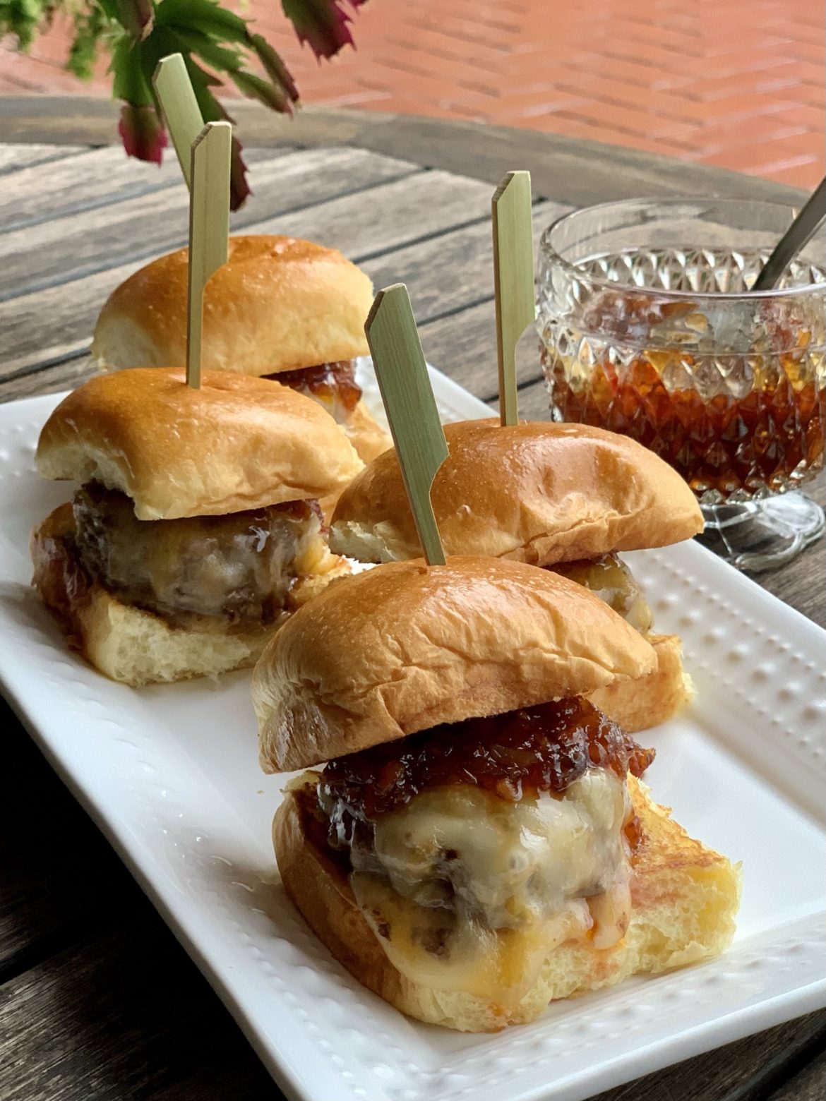Beef Sliders with Easy Bacon Jam – The Tiny Fairy