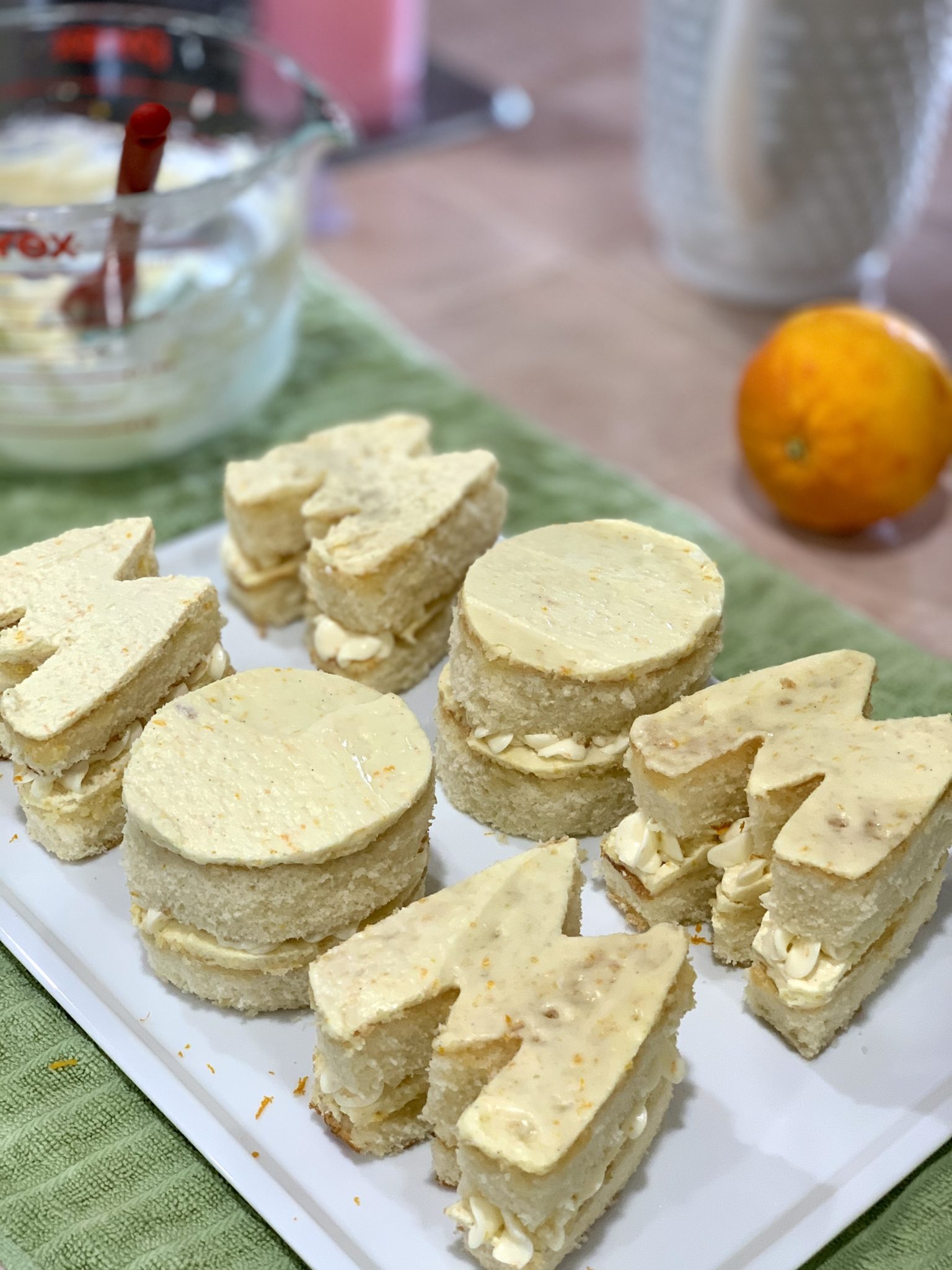 MOM Mini Letter Cakes for Mother’s Day – The Tiny Fairy